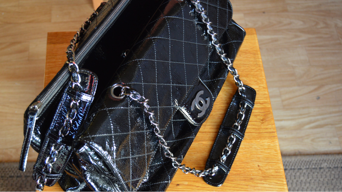 Enter Raffle to Win Chanel Ritz Diamond Stitch Bag hosted by Louise Haughey