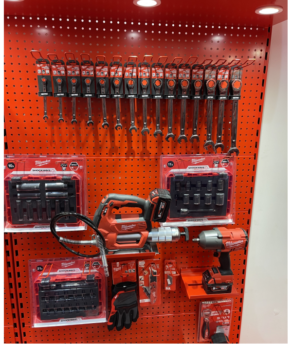 Enter Raffle to Win MILWAUKEE MECHANIC BUNDLE hosted by 99 winners club