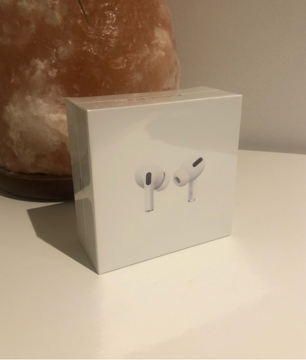Enter Raffle to Win Apple AirPods Pro (2021) hosted by Sammi Dear