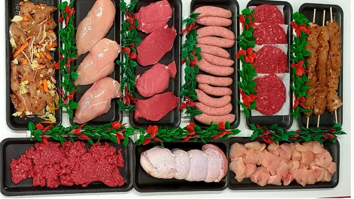 Enter Raffle to Win Quality Meat Hamper hosted by Mark Knapper