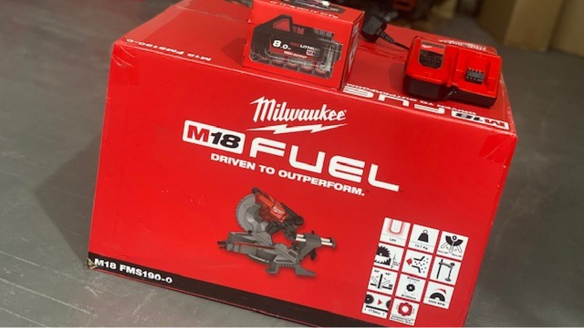 Enter Raffle to Win MILWAUKEE MITRE SAW KITS hosted by Powertoolmate prizes