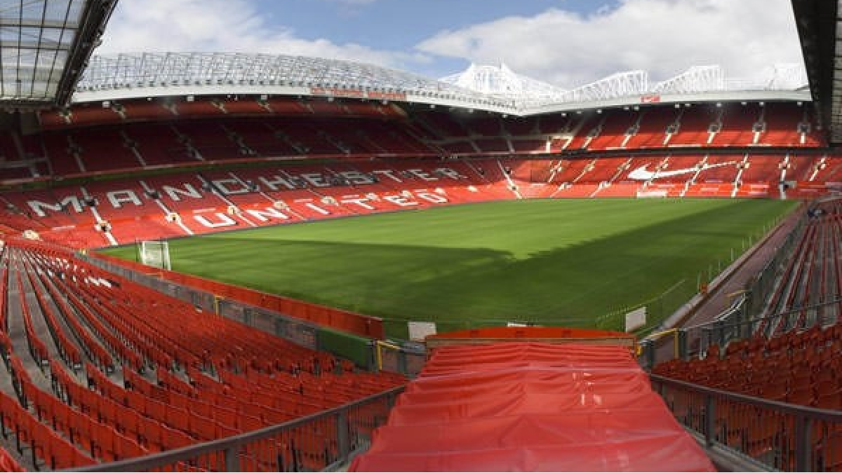 Enter Raffle to Win Man United Stadium Tour! hosted by Kay Raffles