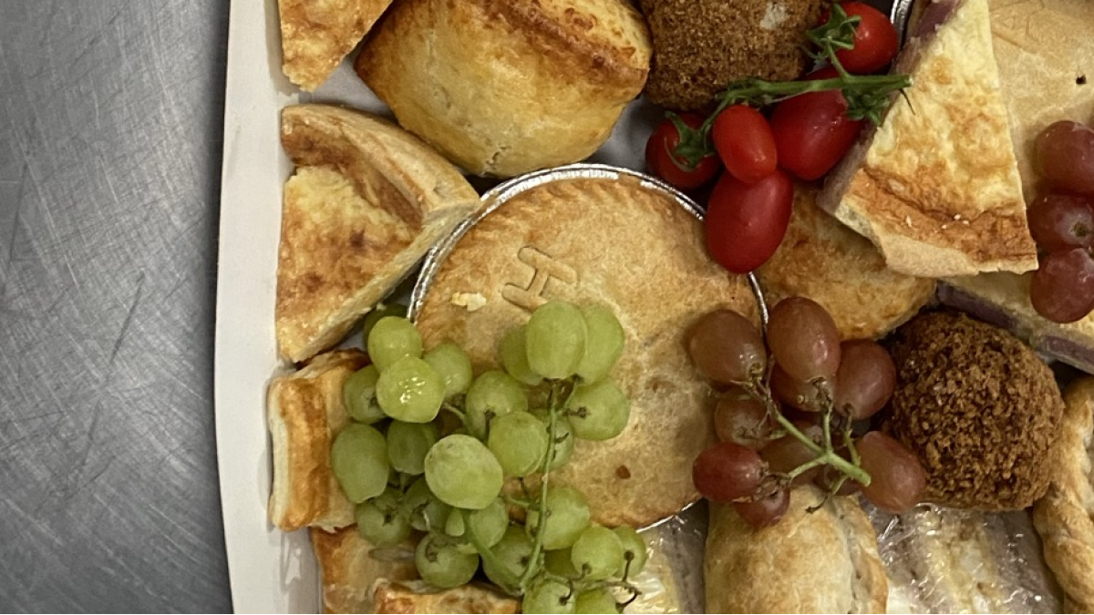 Enter Raffle to Win Win A Christmas Hamper hosted by jason winser