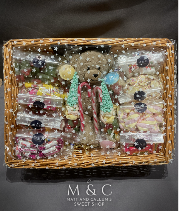 Enter Raffle to Win Christmas Sweet Hamper hosted by Callum Wyatt