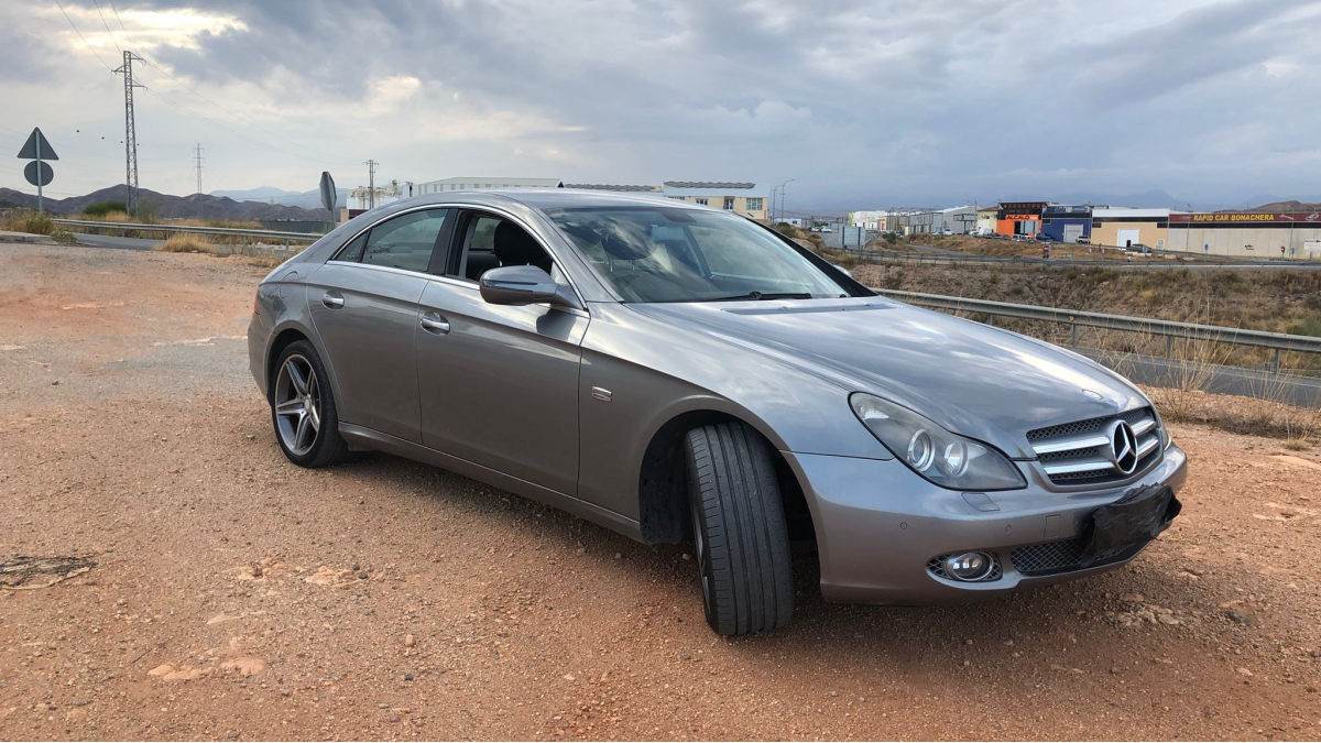 Enter Raffle to Win Mercedes CLS 350 + £2000 hosted by martin roy