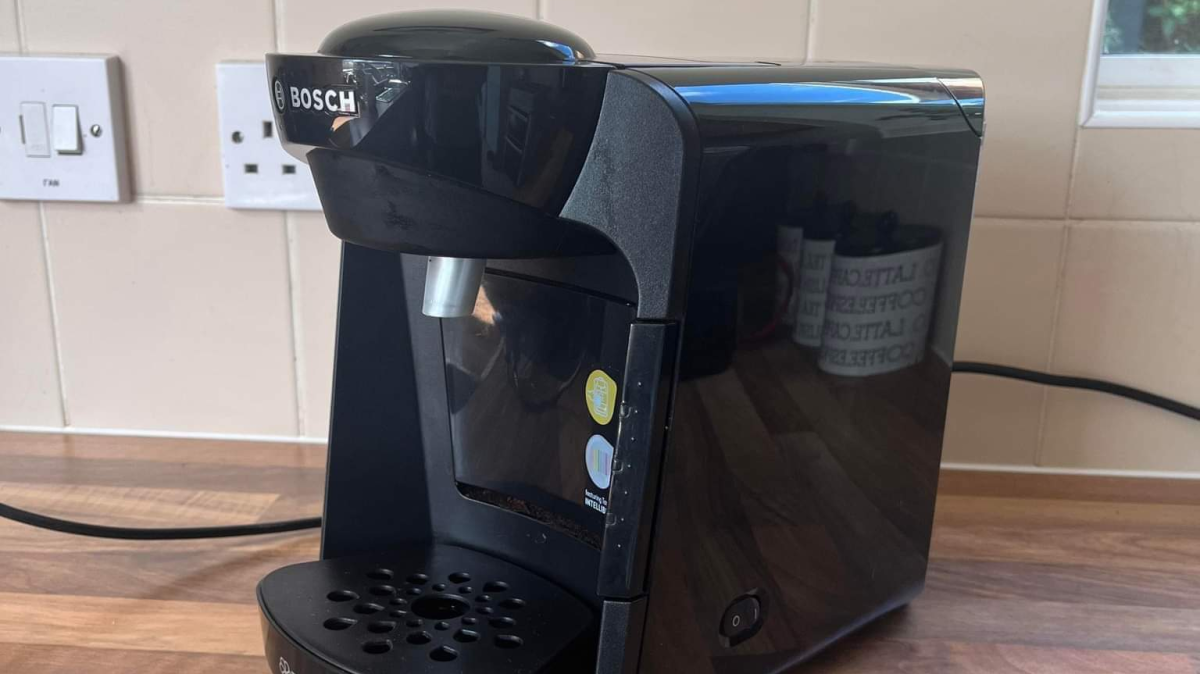 Enter Raffle to Win Coffee Machine hosted by Essjay
