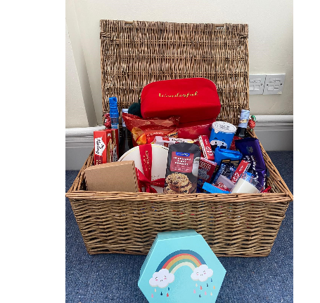 Enter Raffle to Win Hampers and More hosted by Lindsay Yates