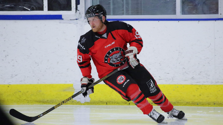 Enter Raffle to Win M.Laing #19 league top hosted by Mark Laing