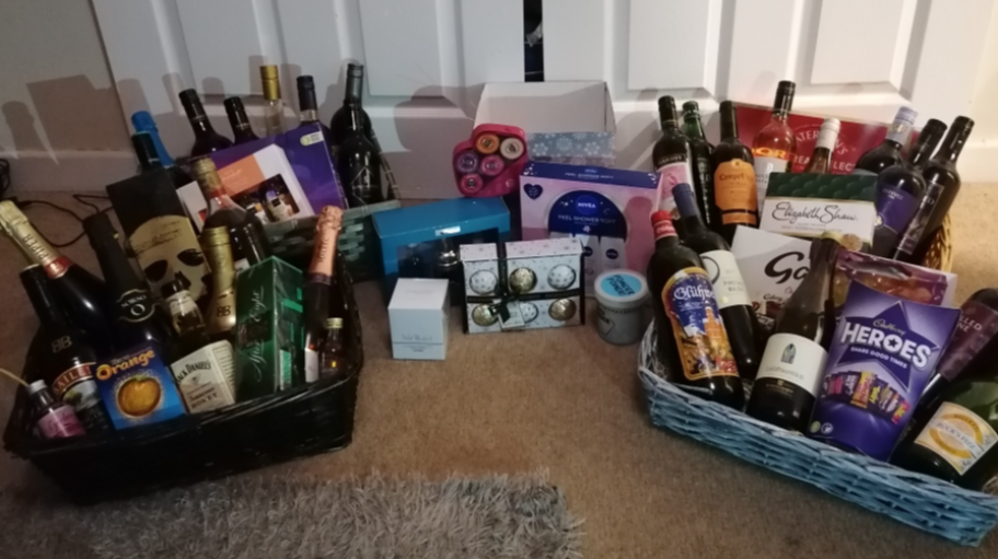 Enter Raffle to Win Christmas booze hamper hosted by Mathew Bancroft