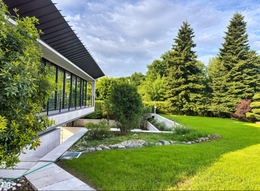 Enter Raffle to Win A 5 bed Italian Villa with 2 pools + £50,000 cash ...