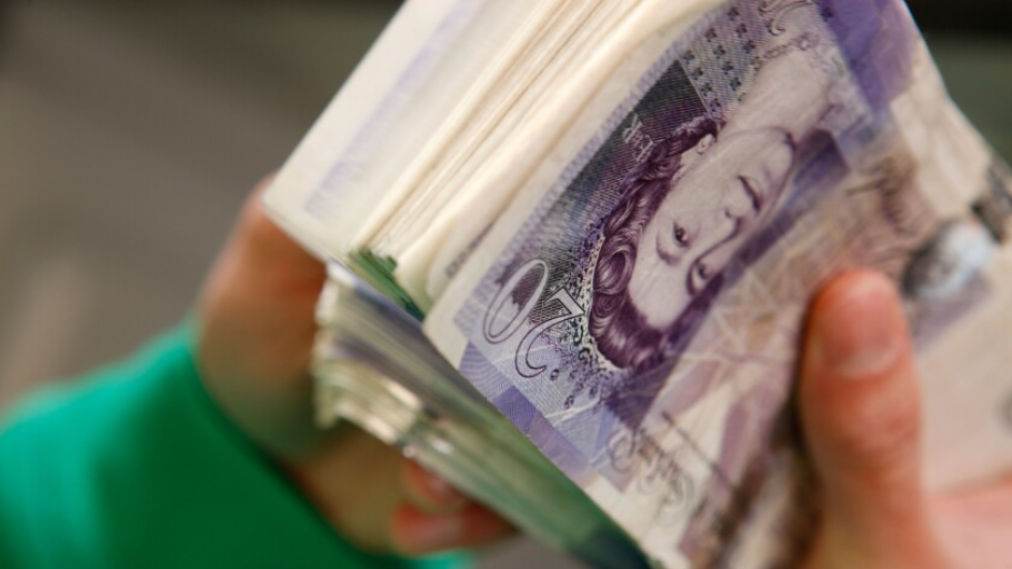 Enter Raffle to Win £200 cash! hosted by Steven Connors