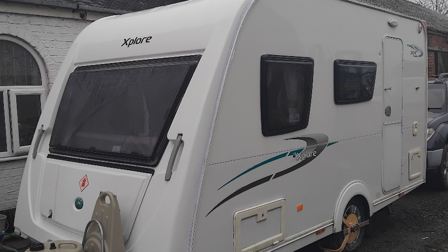 Enter Raffle to Win 2014 4 berth lightweight caravan hosted by Jay R L