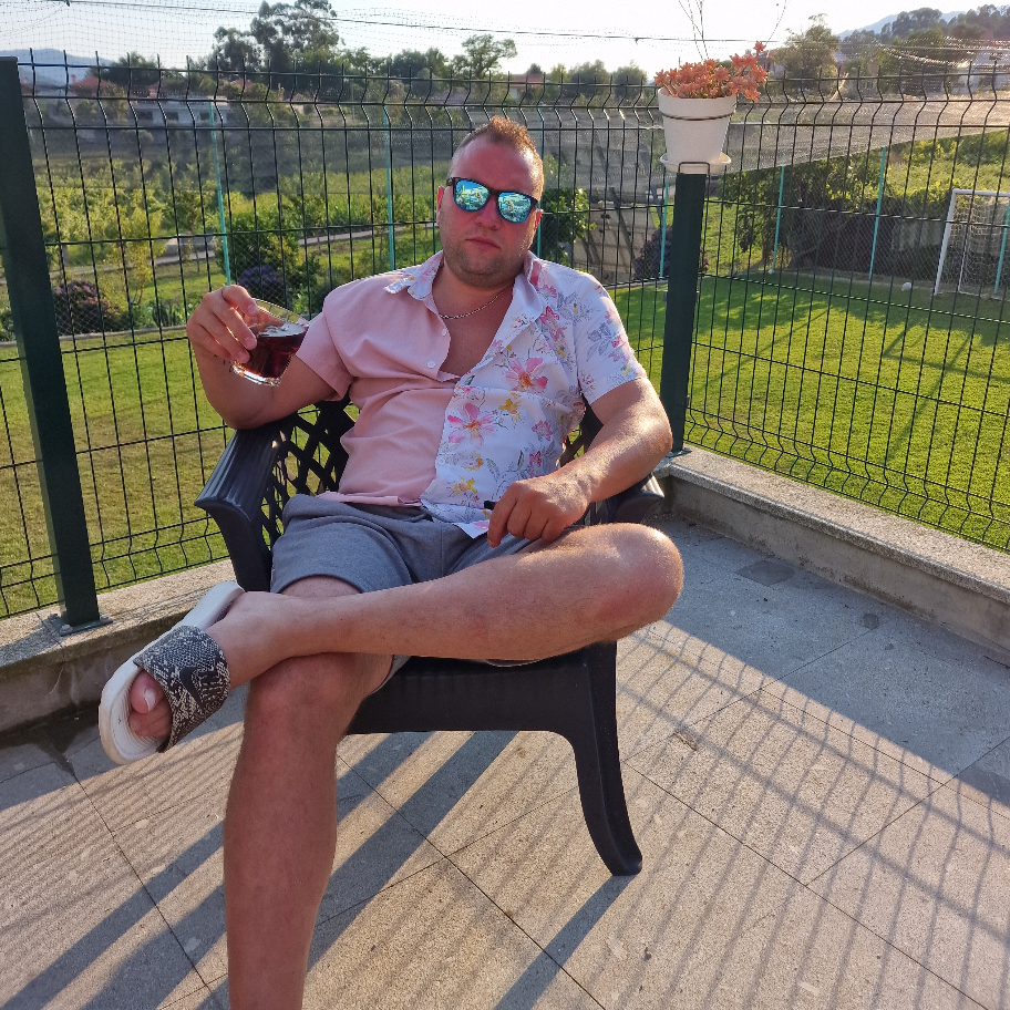 Hélio Sá (@hs7) • Raffall