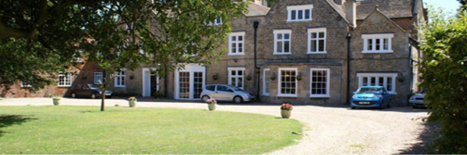 Lee Bryan Rochford (@theoldhall) • Raffall