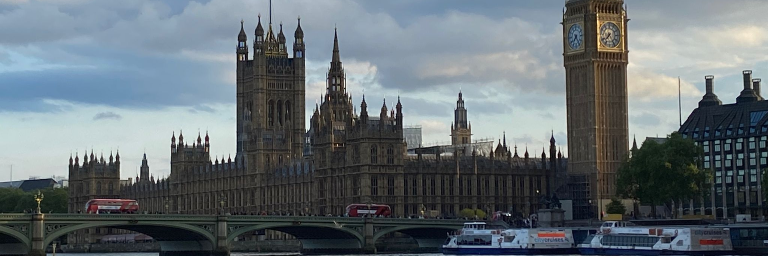 Richard Benwell (@huggierich) • Raffall